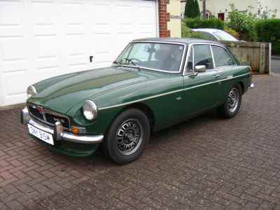 Brooklands Green 1225, V8 Register, MG Car Club